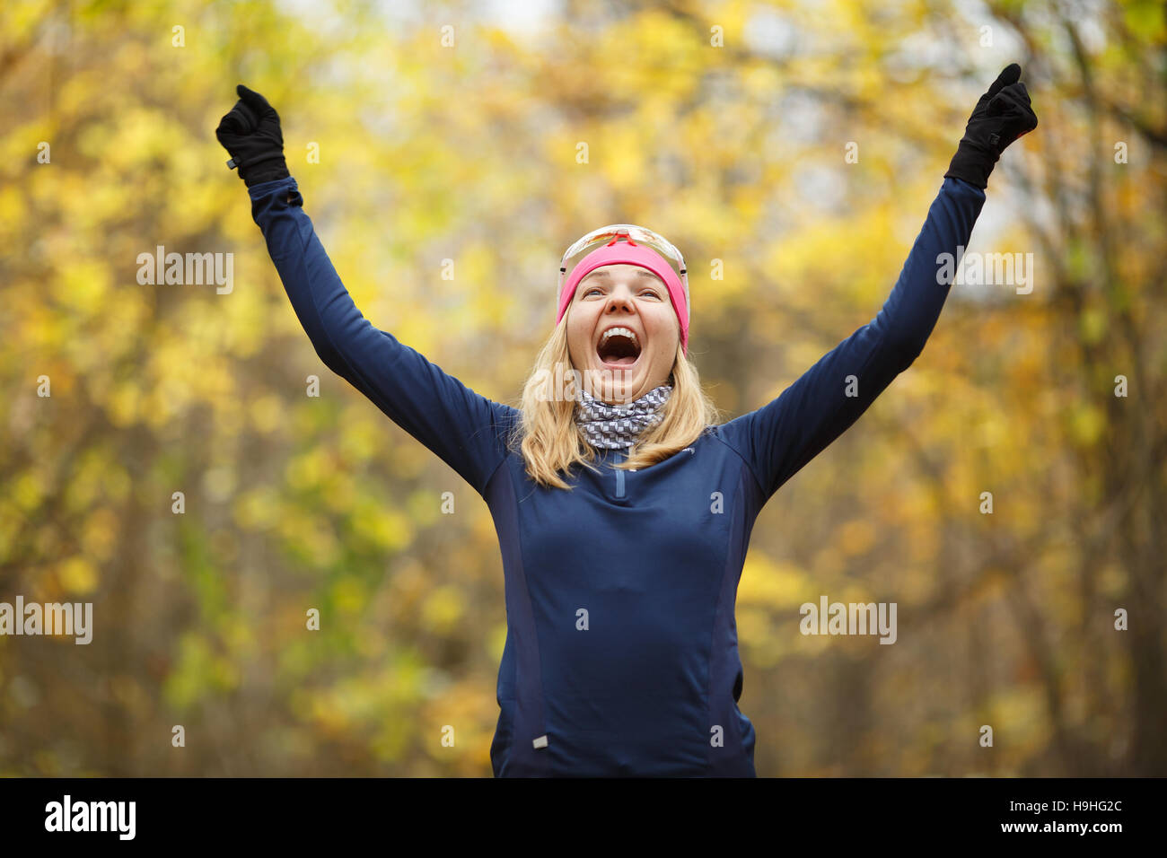 Girl background of autumn landscape Stock Photo - Alamy