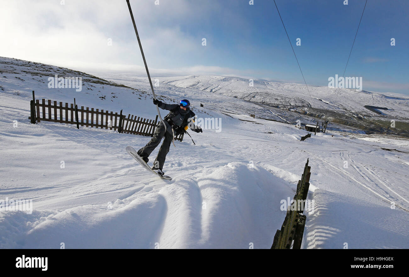 North pennines on resorts first day skiing hi-res stock photography and ...