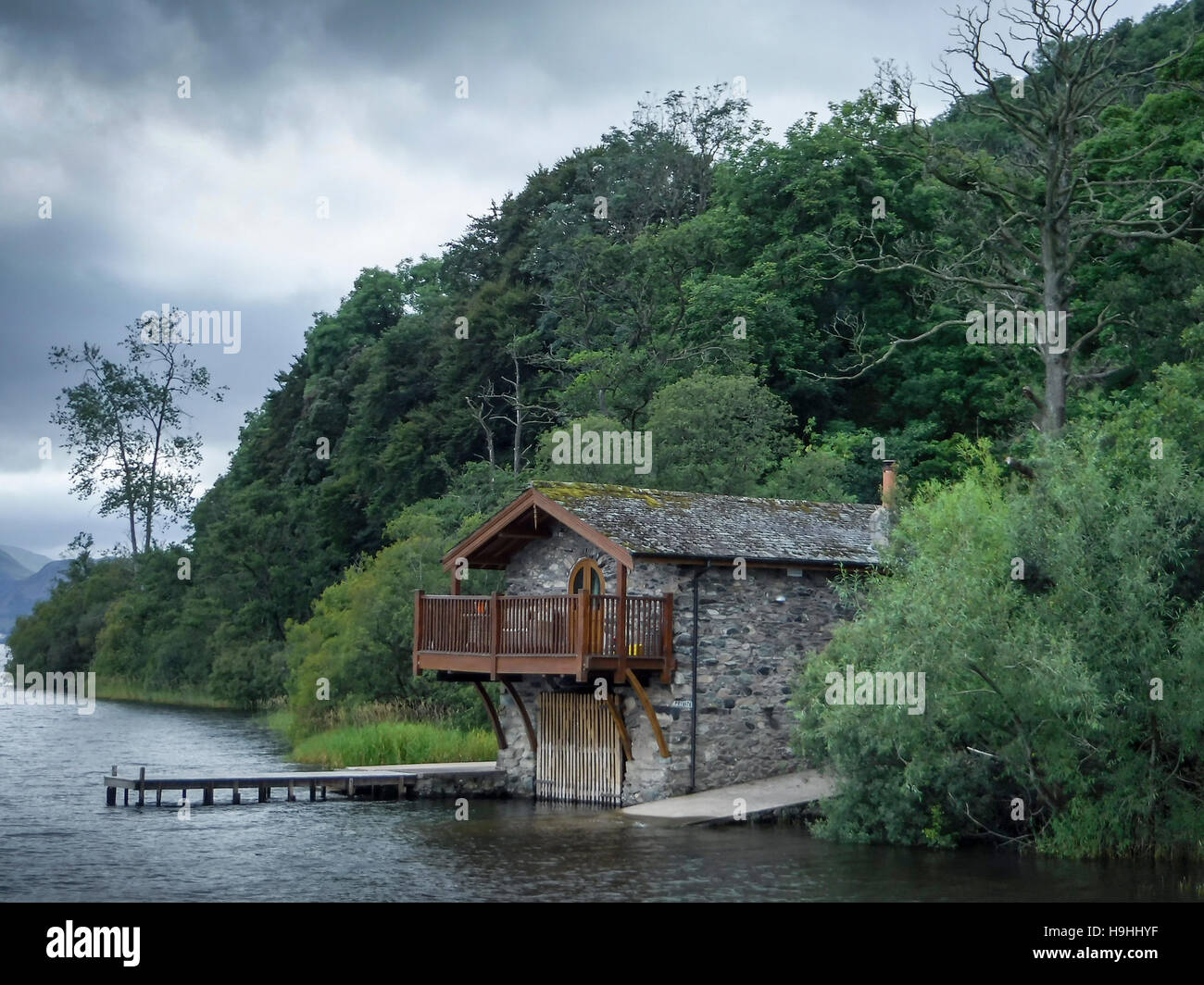 Boat house lake district hi-res stock photography and images - Alamy