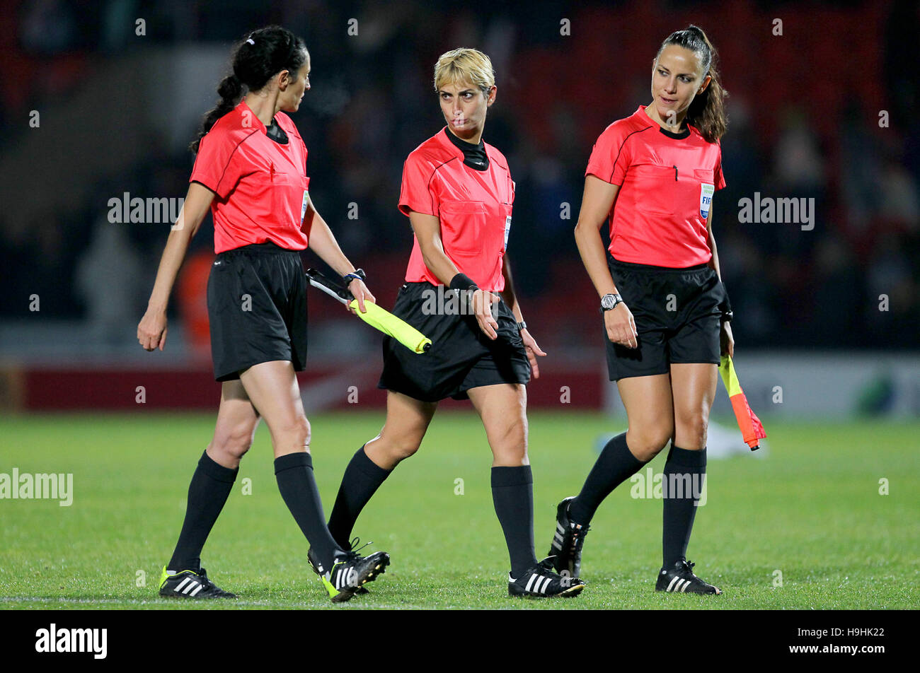 Doncaster officials hi-res stock photography and images - Alamy