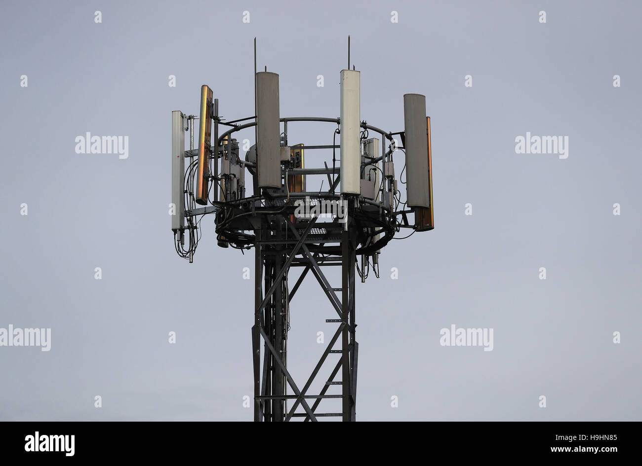 5g mobile phone mast hi-res stock photography and images - Alamy