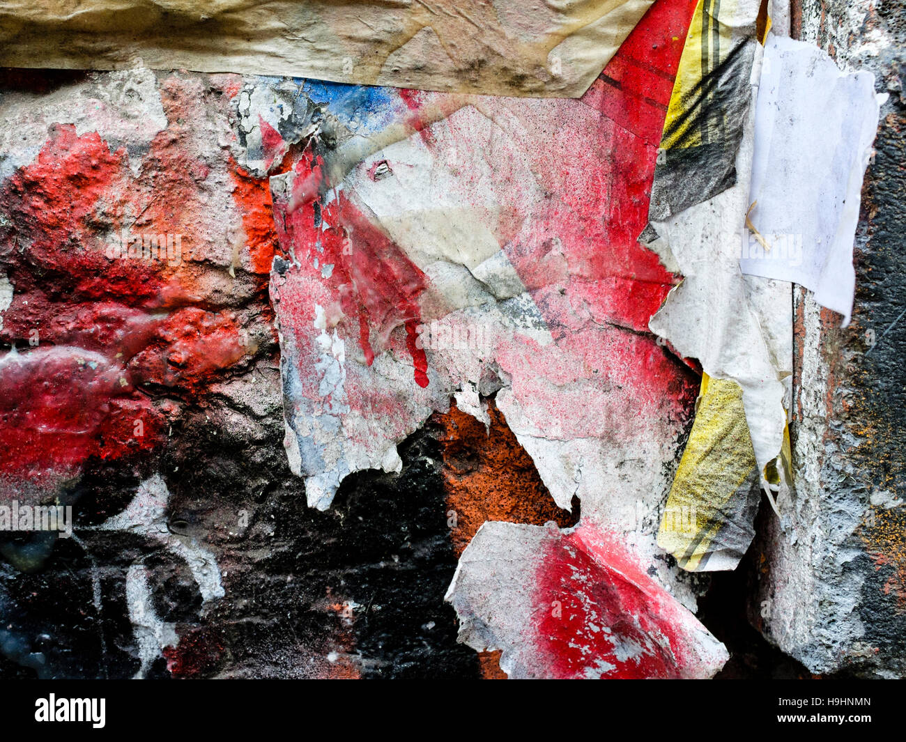 Torn posters hi-res stock photography and images - Alamy