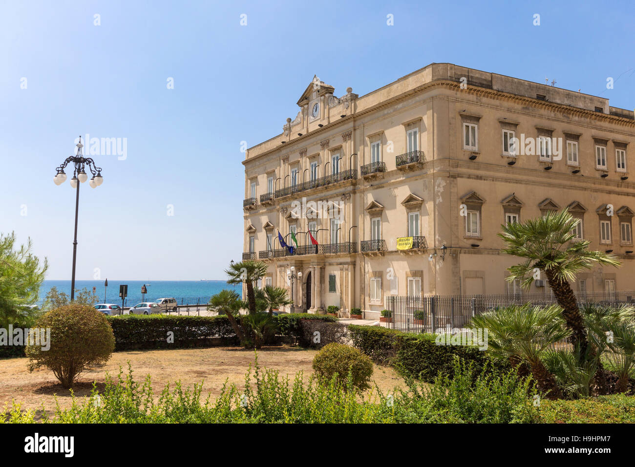 Taranto town hall hi-res stock photography and images - Alamy