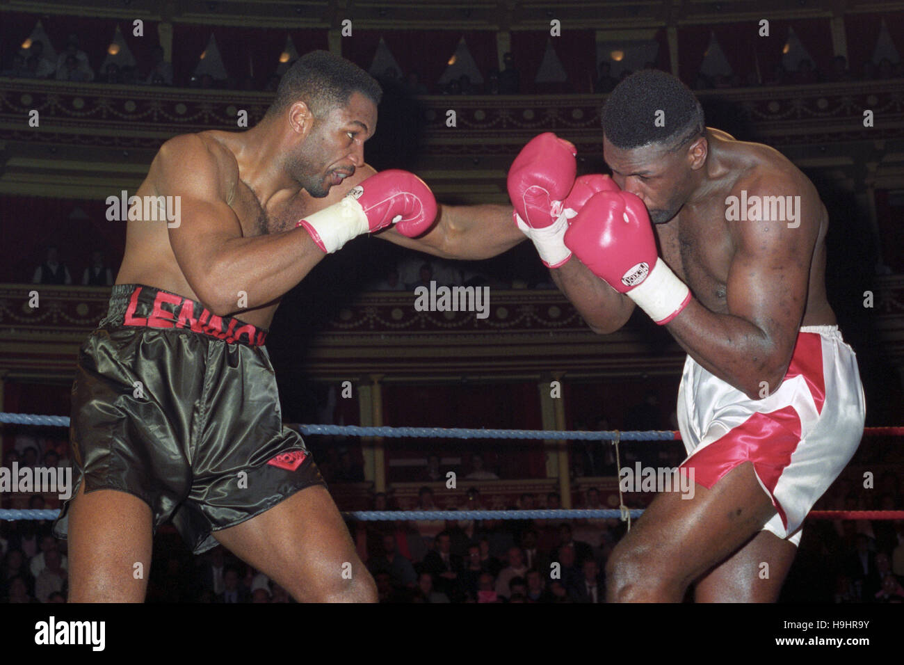 Lennox Lewis (l) and Derek Williams during the triple heavyweight title ...