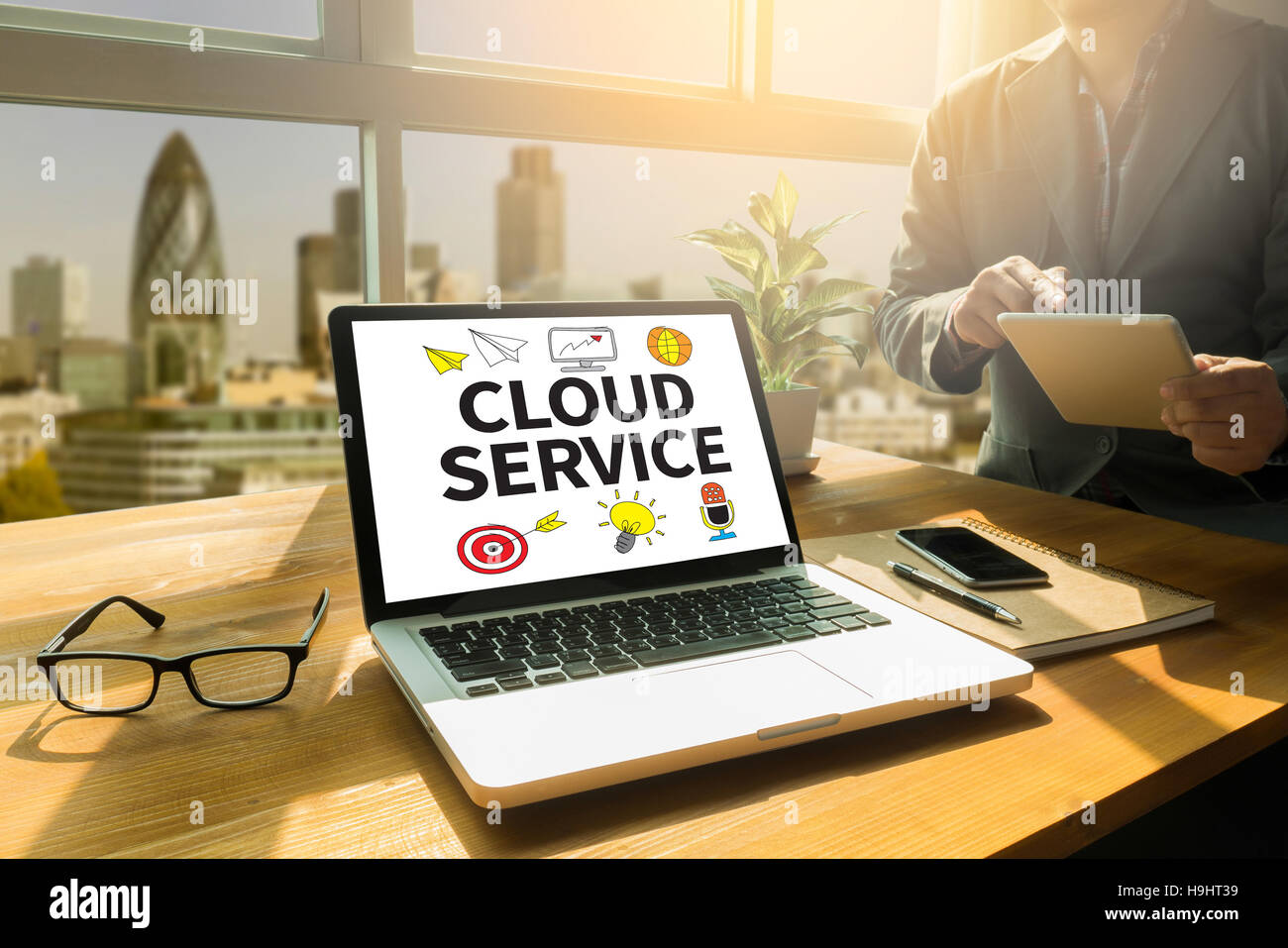 Cloud Service (Cloud Computing diagram on the new computer inter Stock ...