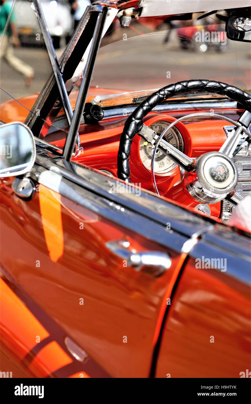 Classic Cuban cars on the streets on Havana, Cuba Stock Photo - Alamy