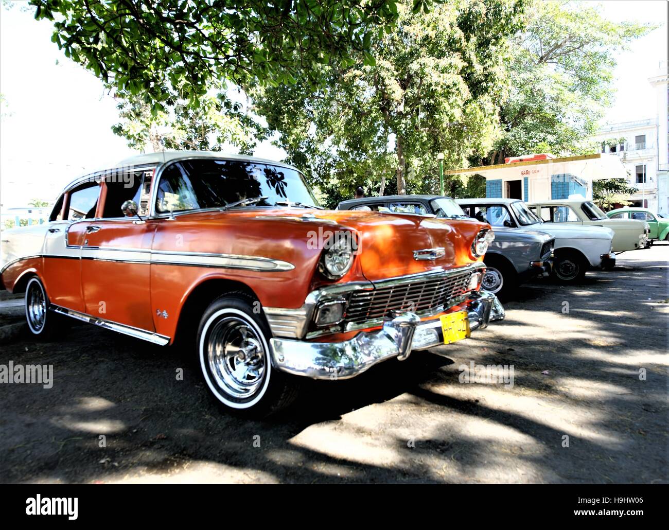 Classic Cuban cars on the streets on Havana, Cuba Stock Photo - Alamy
