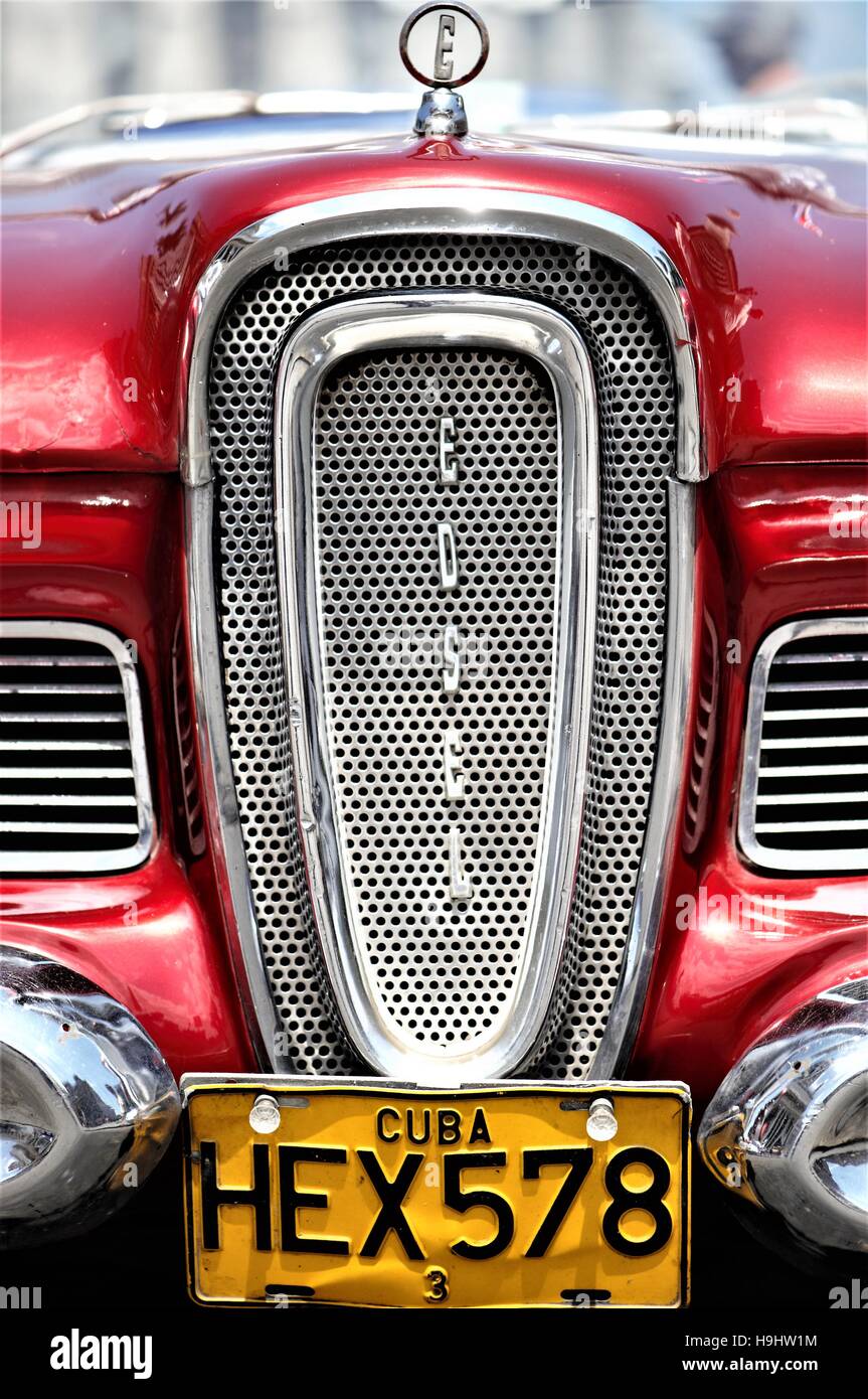 Classic Cuban cars on the streets on Havana, Cuba Stock Photo - Alamy