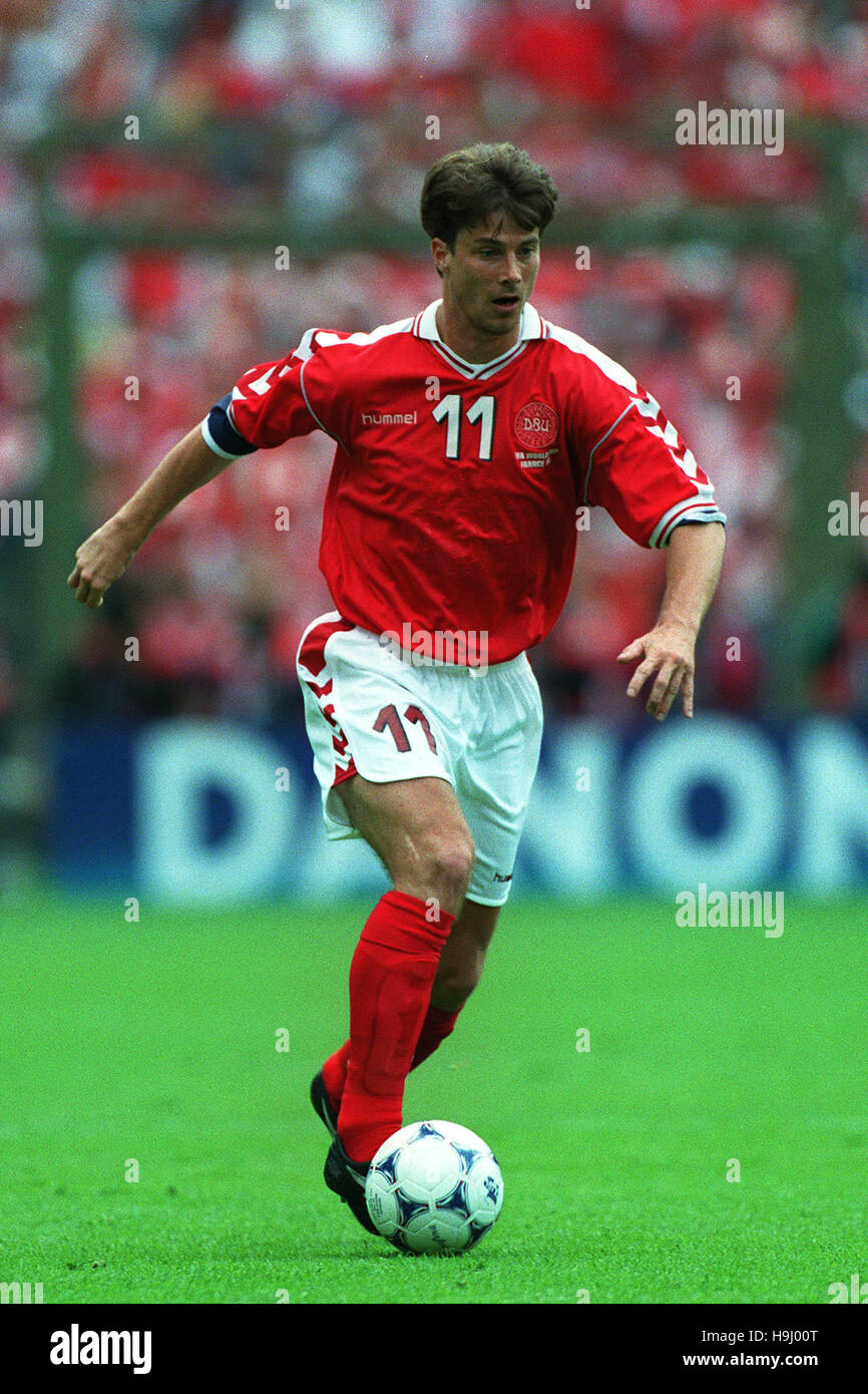 BRIAN LAUDRUP DENMARK & CHELSEA FC 16 June 1998 Stock Photo - Alamy