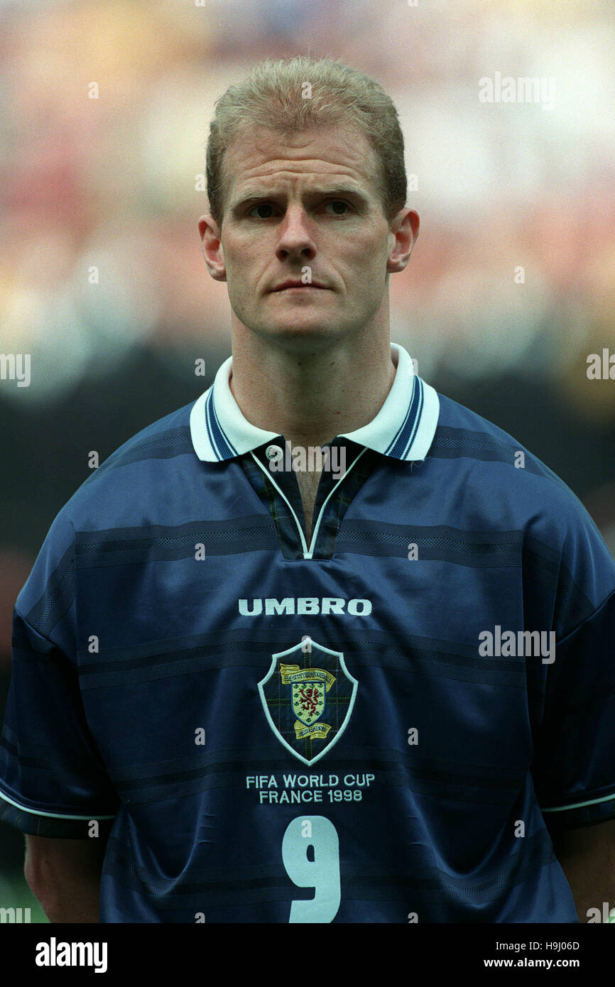 GORDON DURIE SCOTLAND & GLASGOW RANGERS FC 18 June 1998 Stock Photo - Alamy