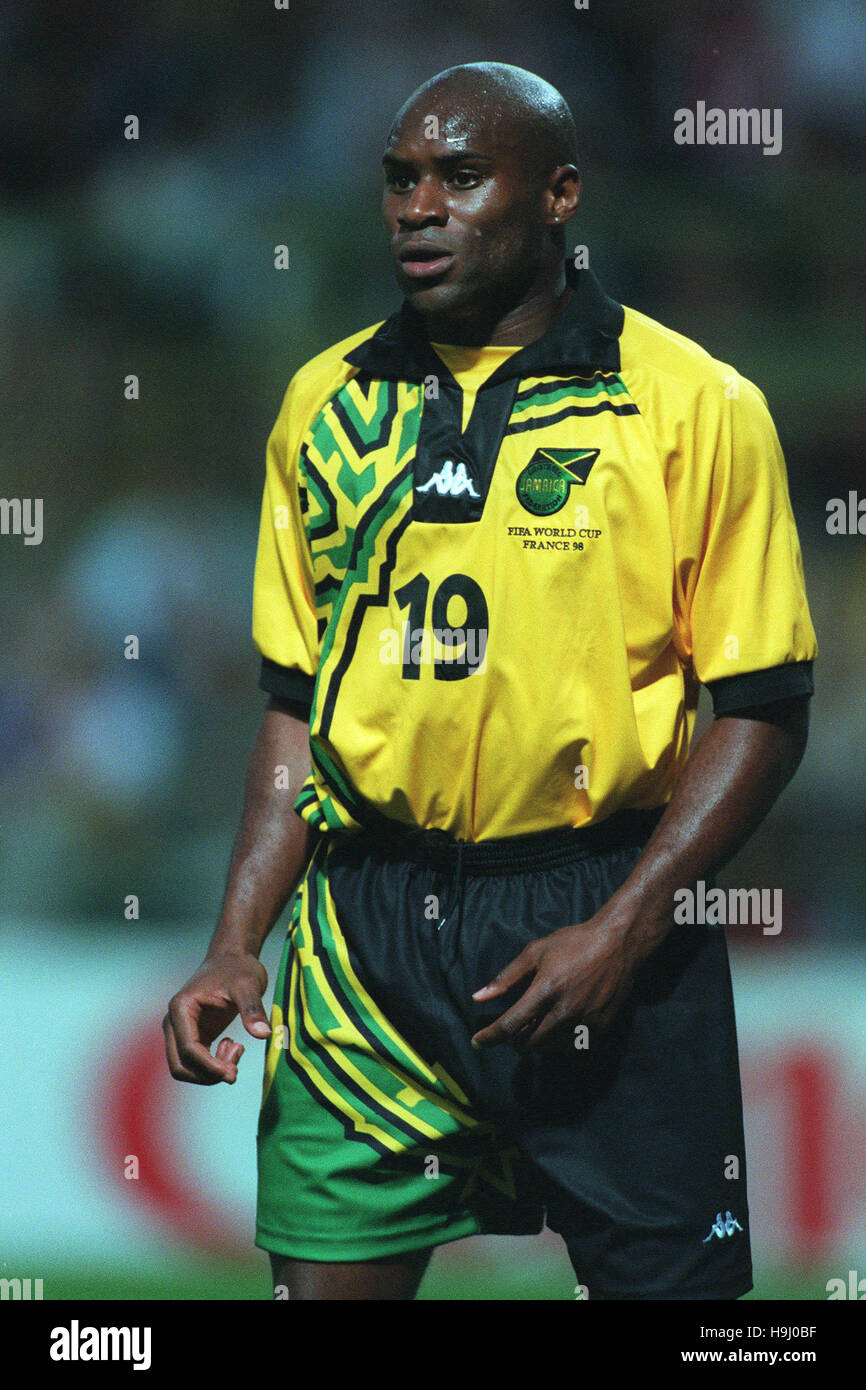 FRANK SINCLAIR JAMAICA & CHELSEA FC 22 June 1998 Stock Photo - Alamy