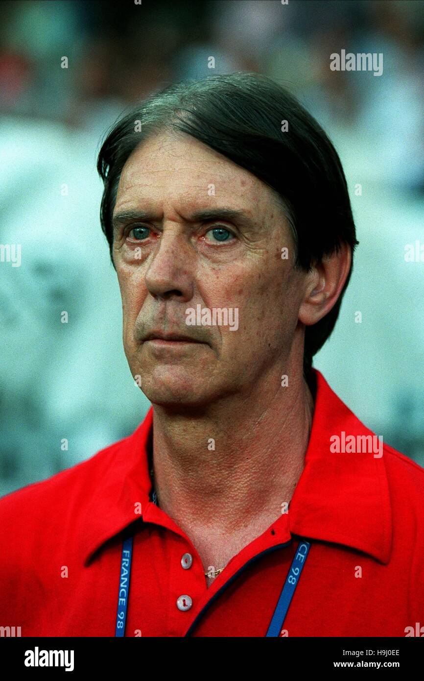 Cesare maldini hi-res stock photography and images - Alamy