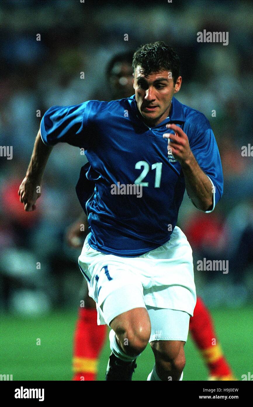 CHRISTIAN VIERI ITALY & ATHLETICO MADRID 22 June 1998 Stock Photo - Alamy