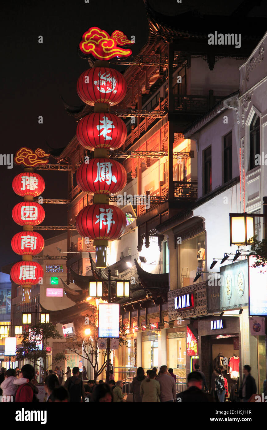 Lanterns street scene hi-res stock photography and images - Alamy