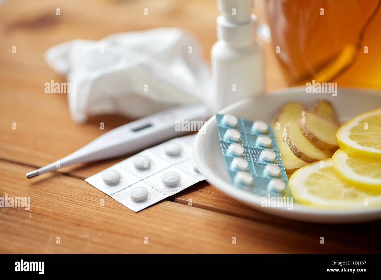 traditional medicine and drugs Stock Photo - Alamy
