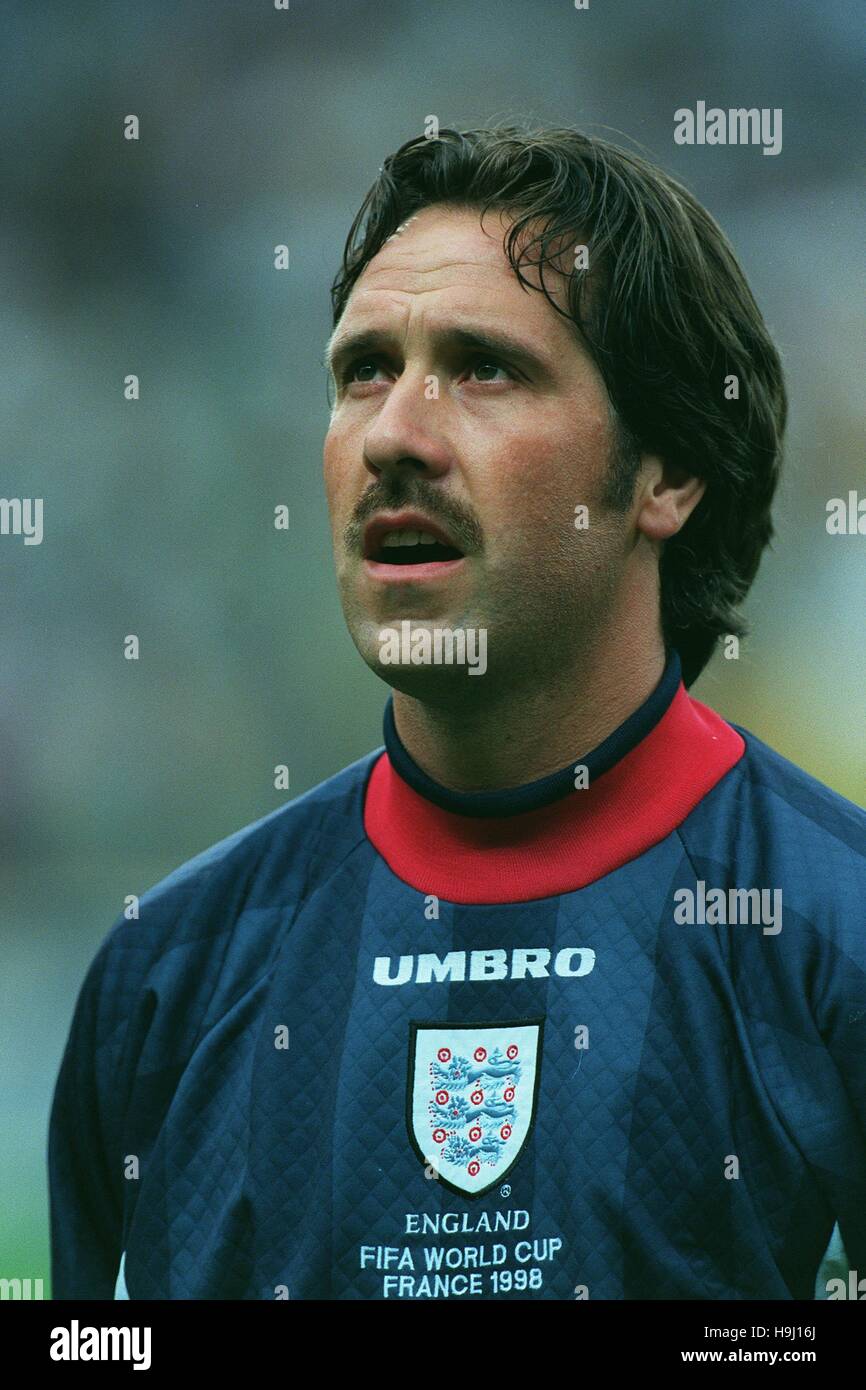 David seaman england hi-res stock photography and images - Alamy