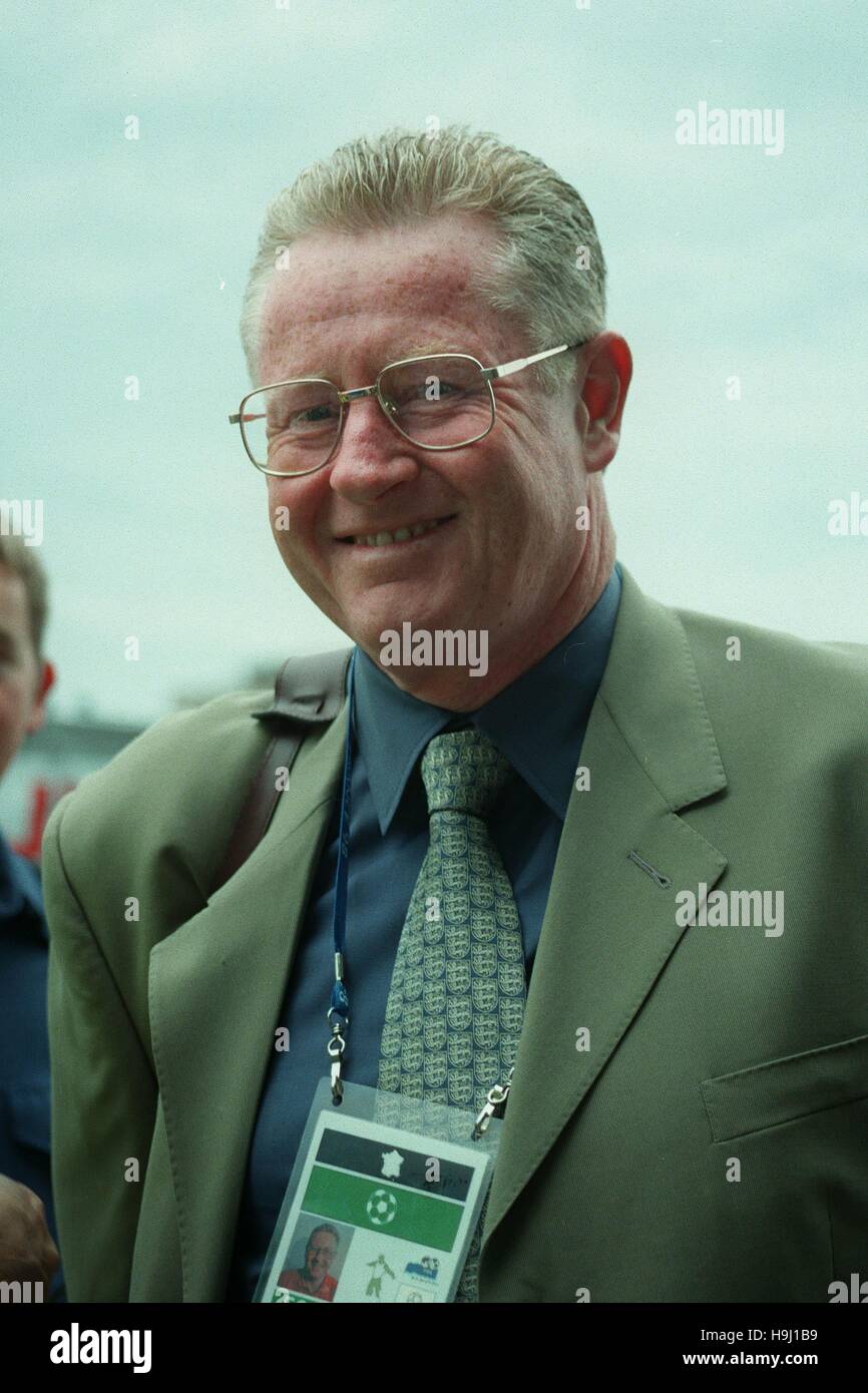 Graham kelly chief executive f a hi-res stock photography and images ...