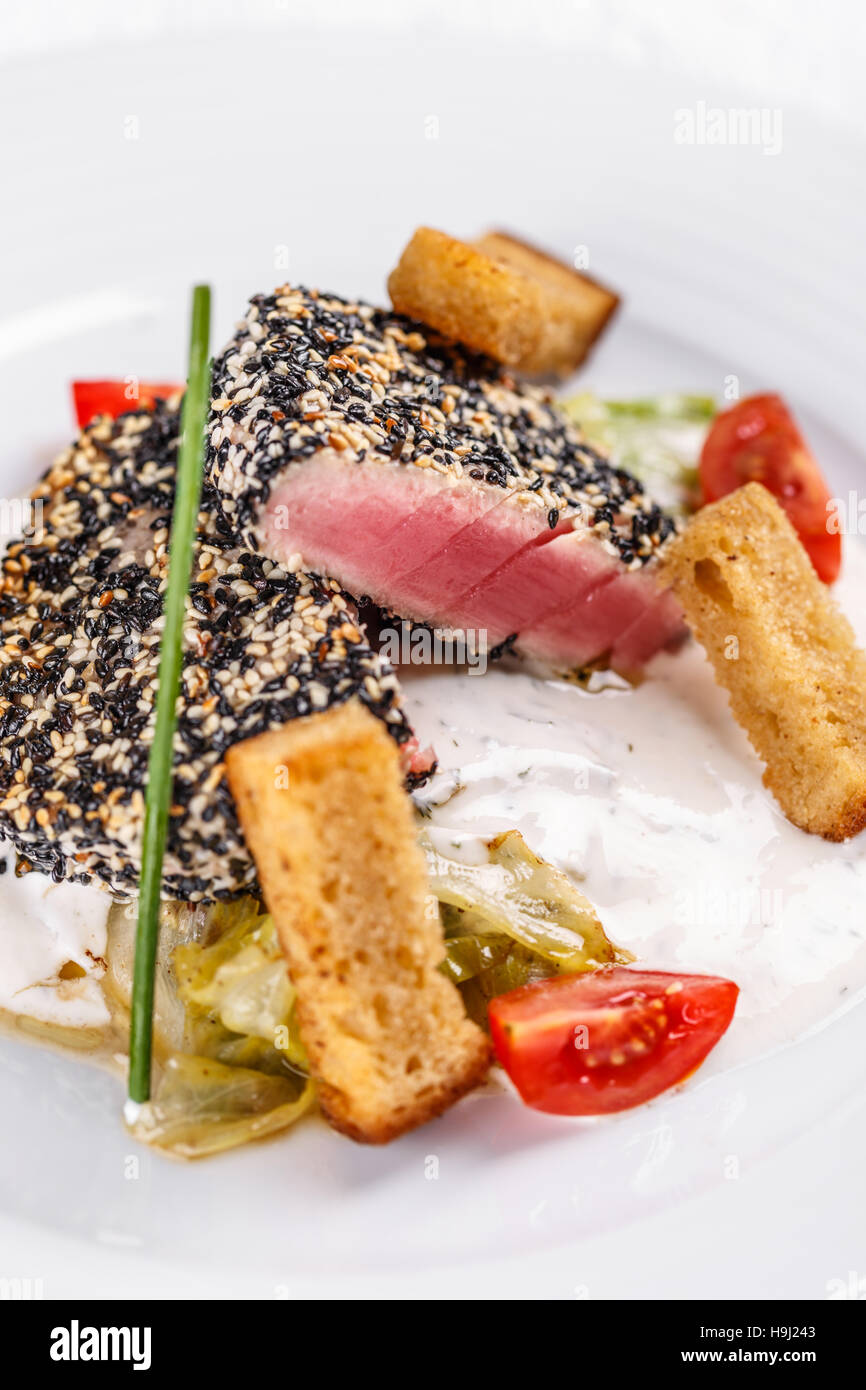 Sliced tuna steak Stock Photo - Alamy