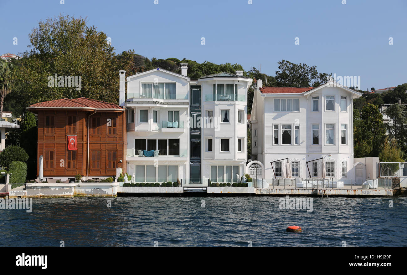 Buildings in Bosphorus Strait, Istanbul City, Turkey Stock Photo - Alamy