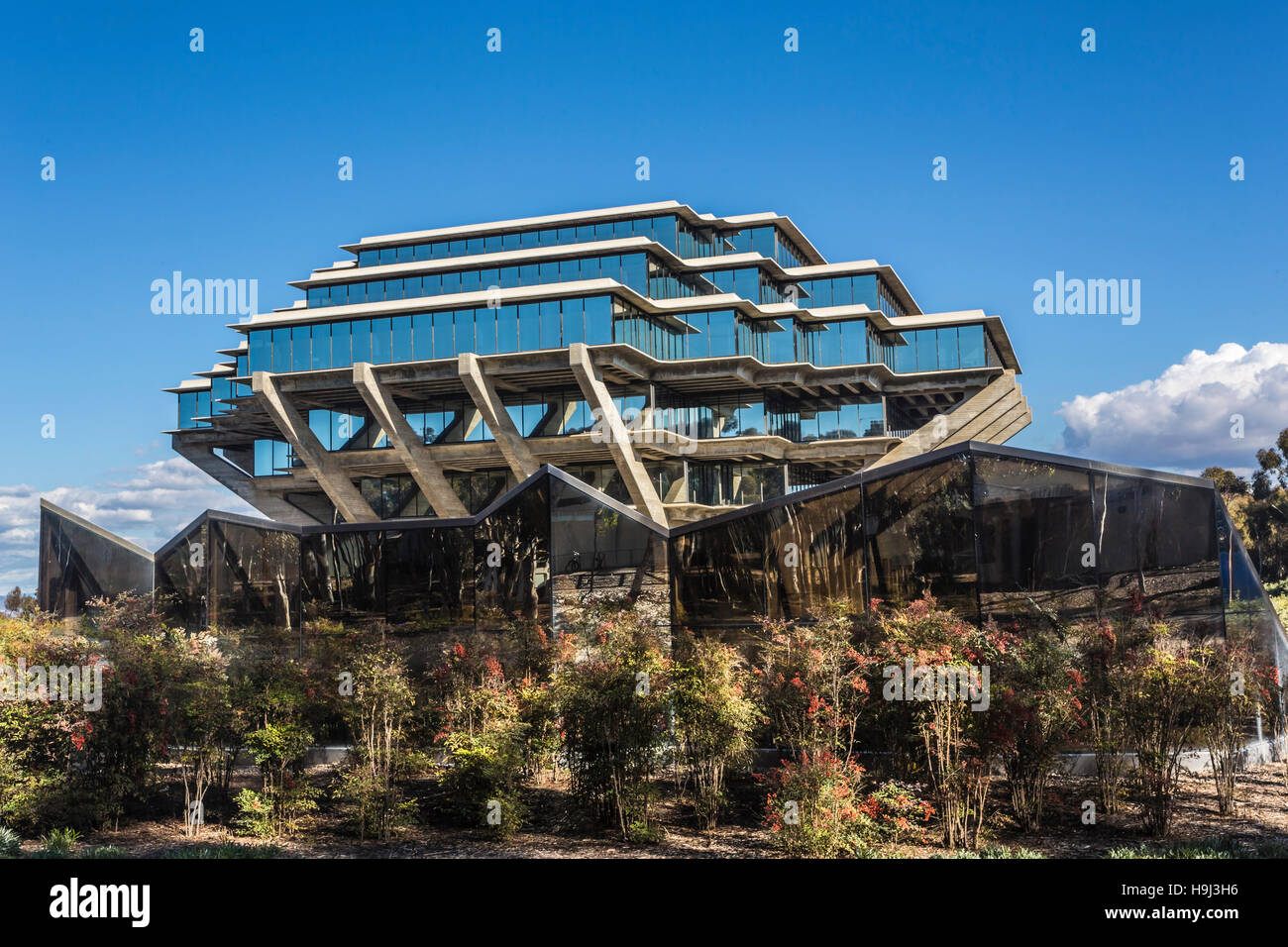 Geisel library architecture hi-res stock photography and images - Alamy