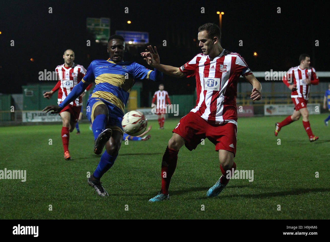 Chinedu McKenzie of Romford and Martyn Stokes of Bowers during Romford ...