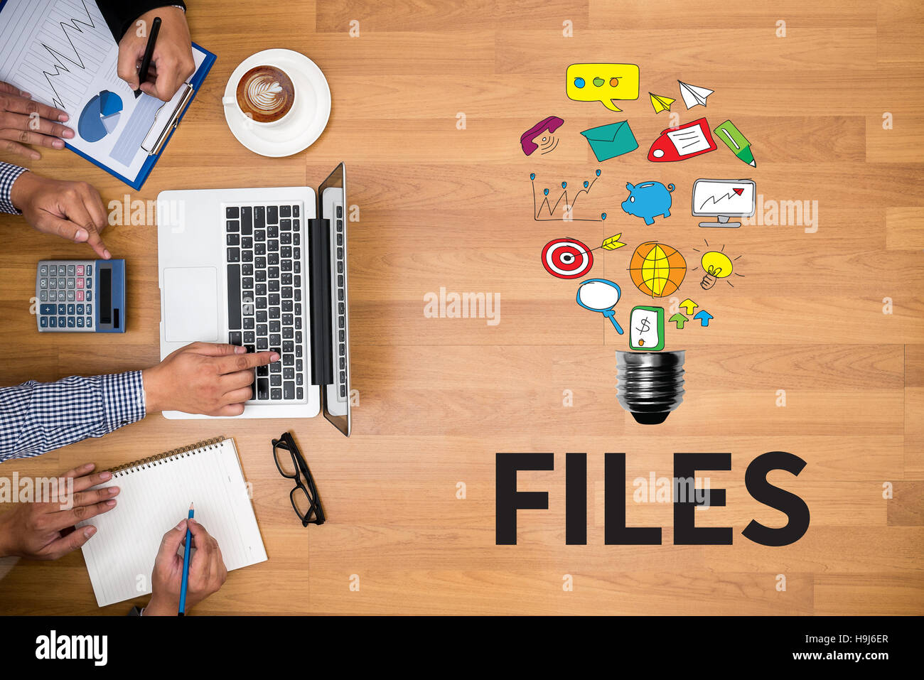 File browsing hi-res stock photography and images - Alamy