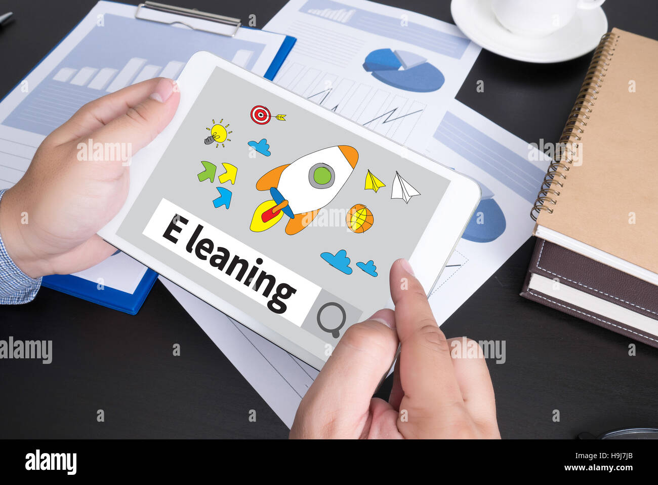 Certificate of digital learning hi-res stock photography and images - Alamy