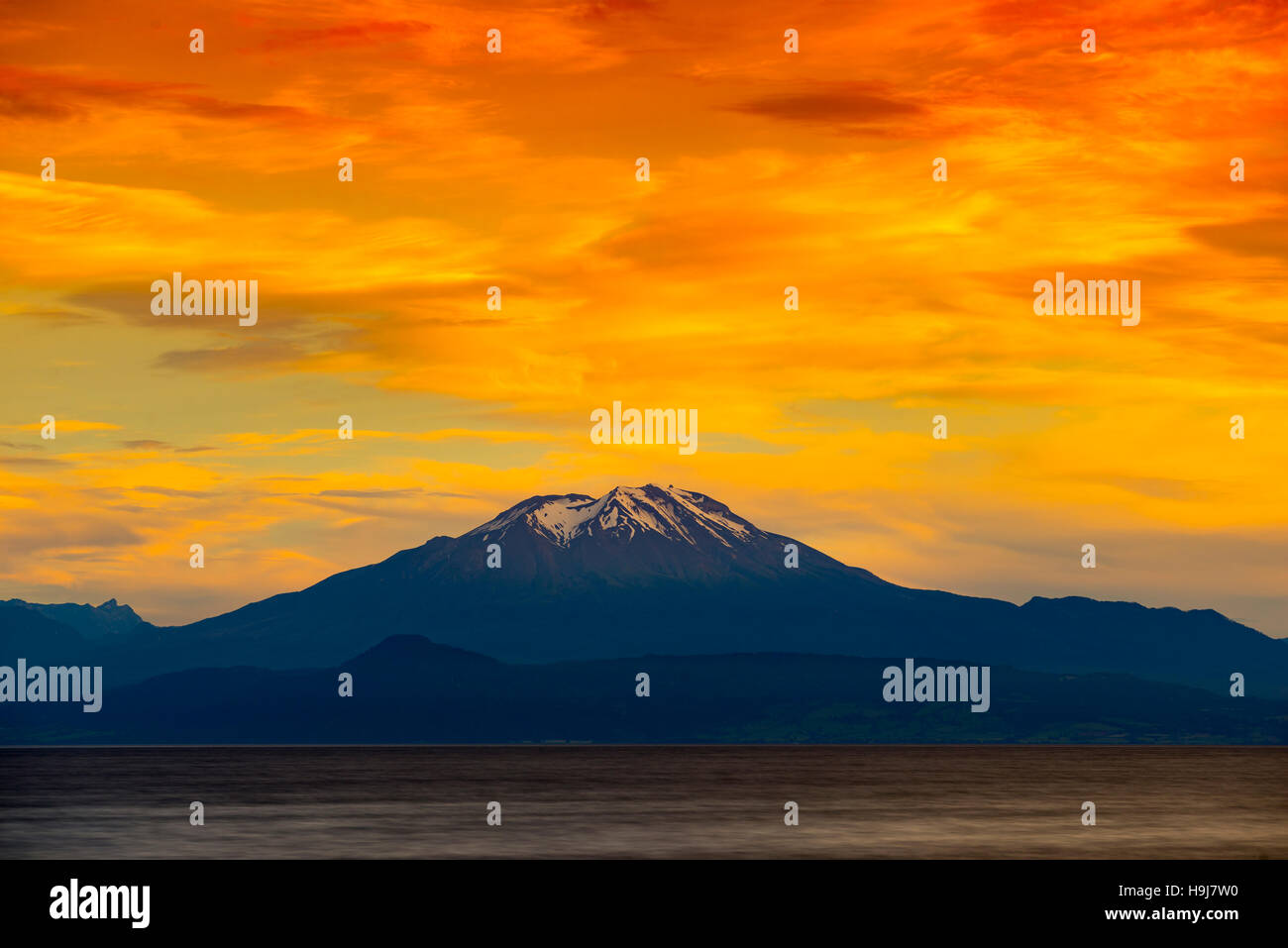 Calbuco Volcano, Chile Stock Photo - Alamy