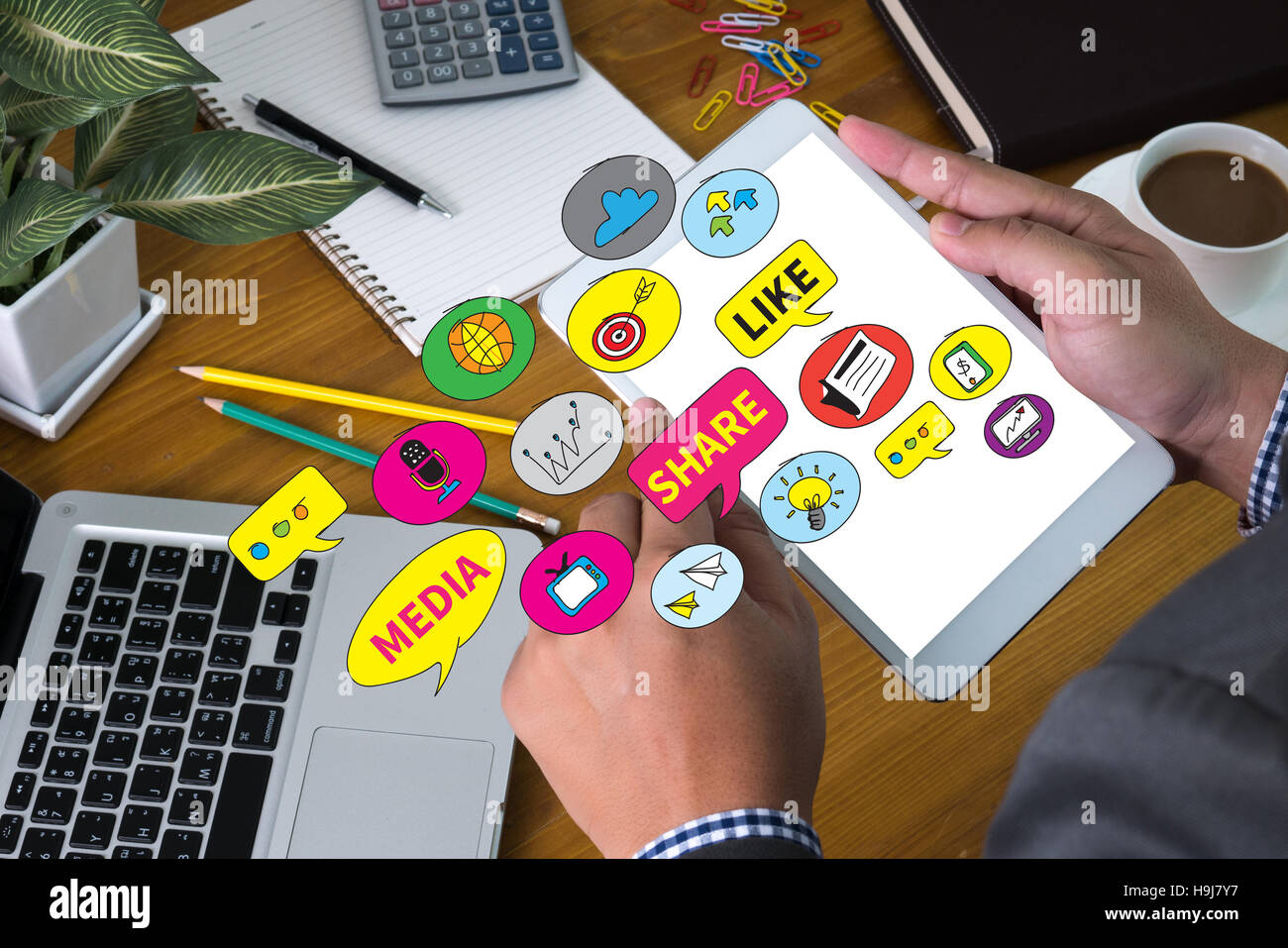 Connecting and Sharing Social Media people use connect Stock Photo - Alamy