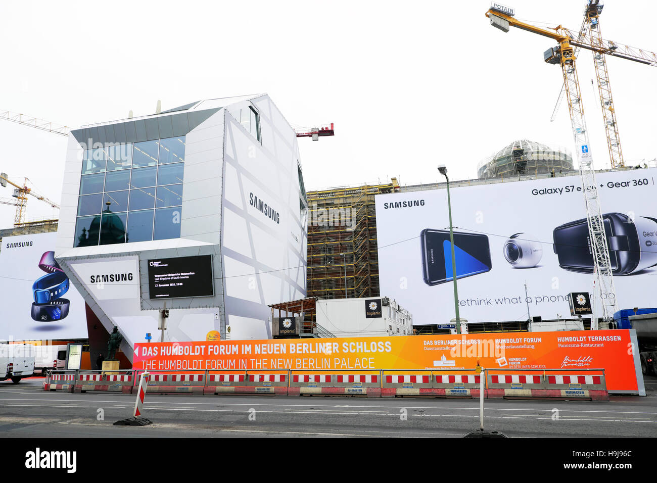 Samsung billboard Galaxy S7 advert next to the Humboldt Box in Berlin ...