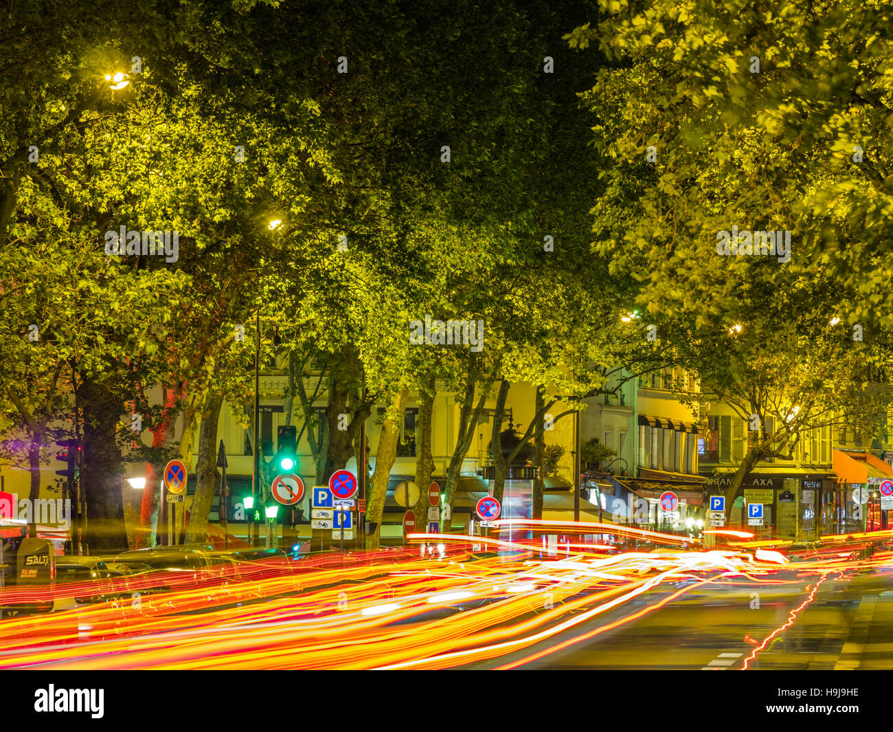 Traffic lights in Paris, France Stock Photo - Alamy