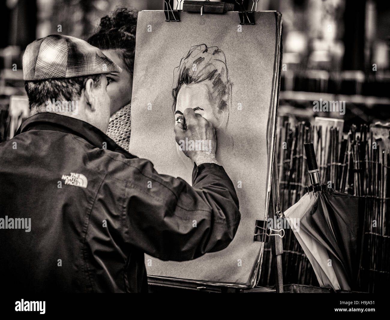 Street portrait painting in Paris, France Stock Photo - Alamy