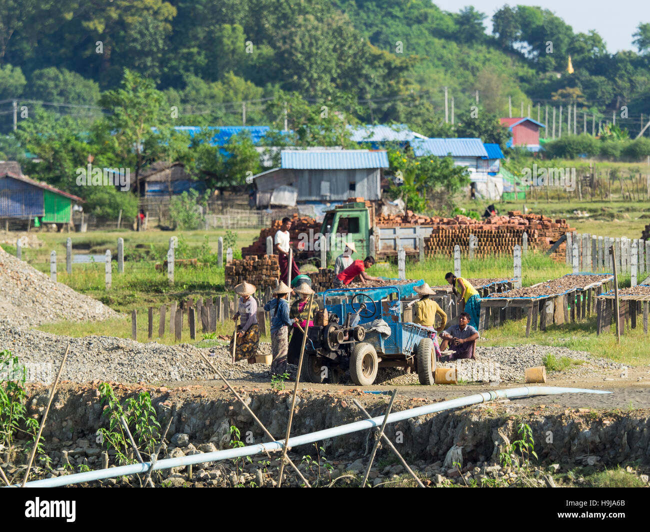 Ponnagyun hi-res stock photography and images - Alamy