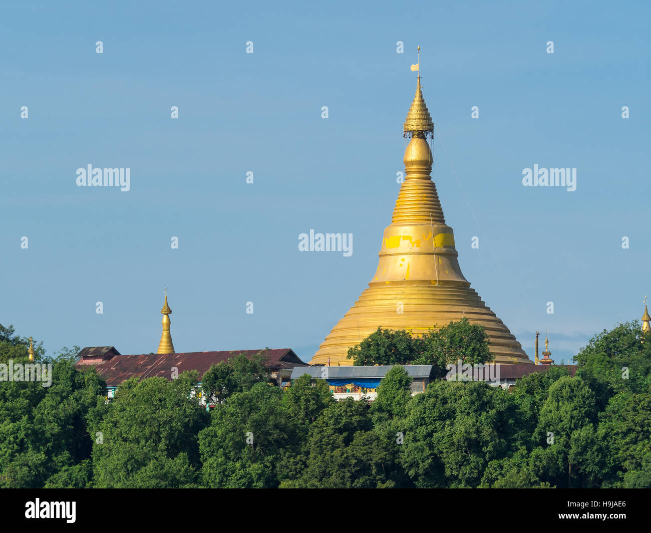 Ponnagyun hi-res stock photography and images - Alamy