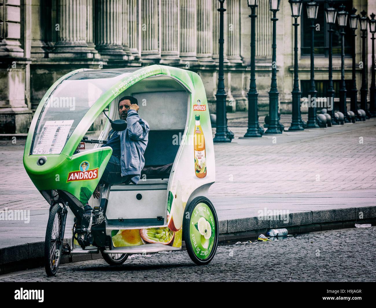 Rickshaw paris transport hi-res stock photography and images - Alamy