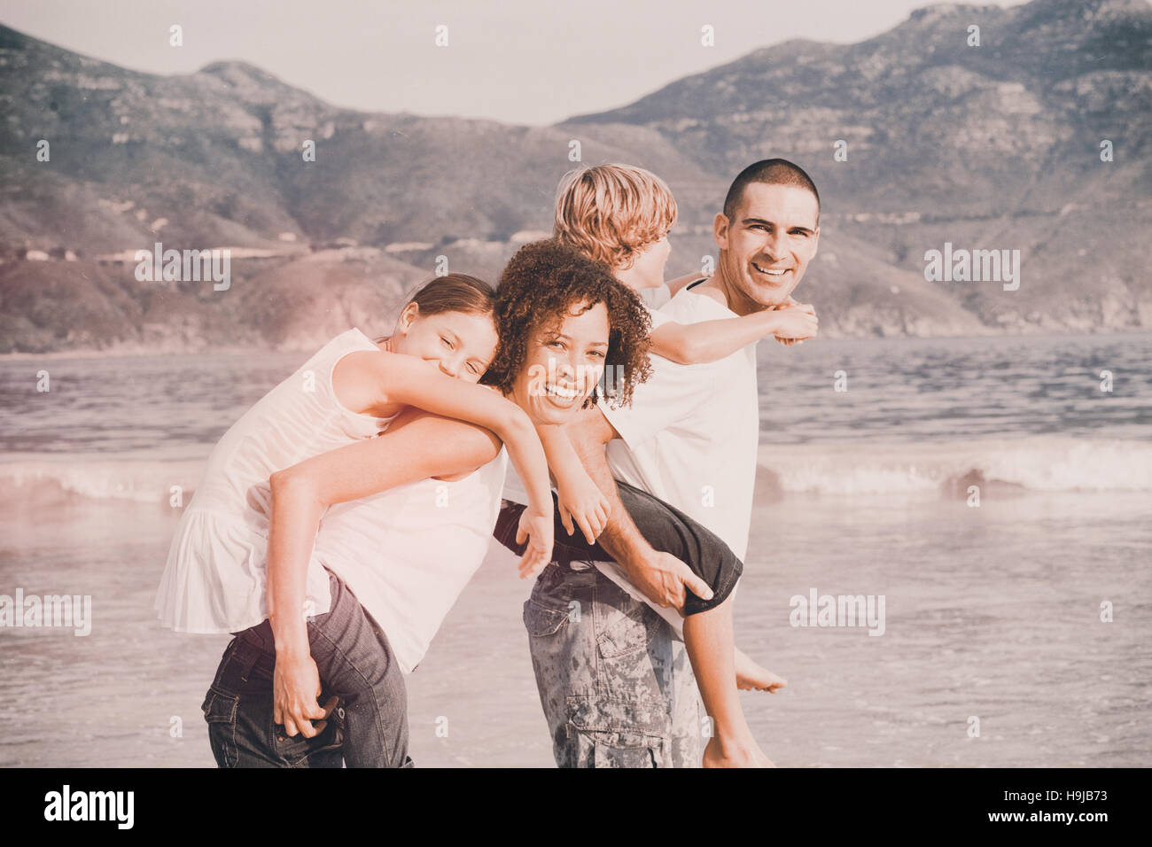 Happy family on vacation hi-res stock photography and images - Alamy