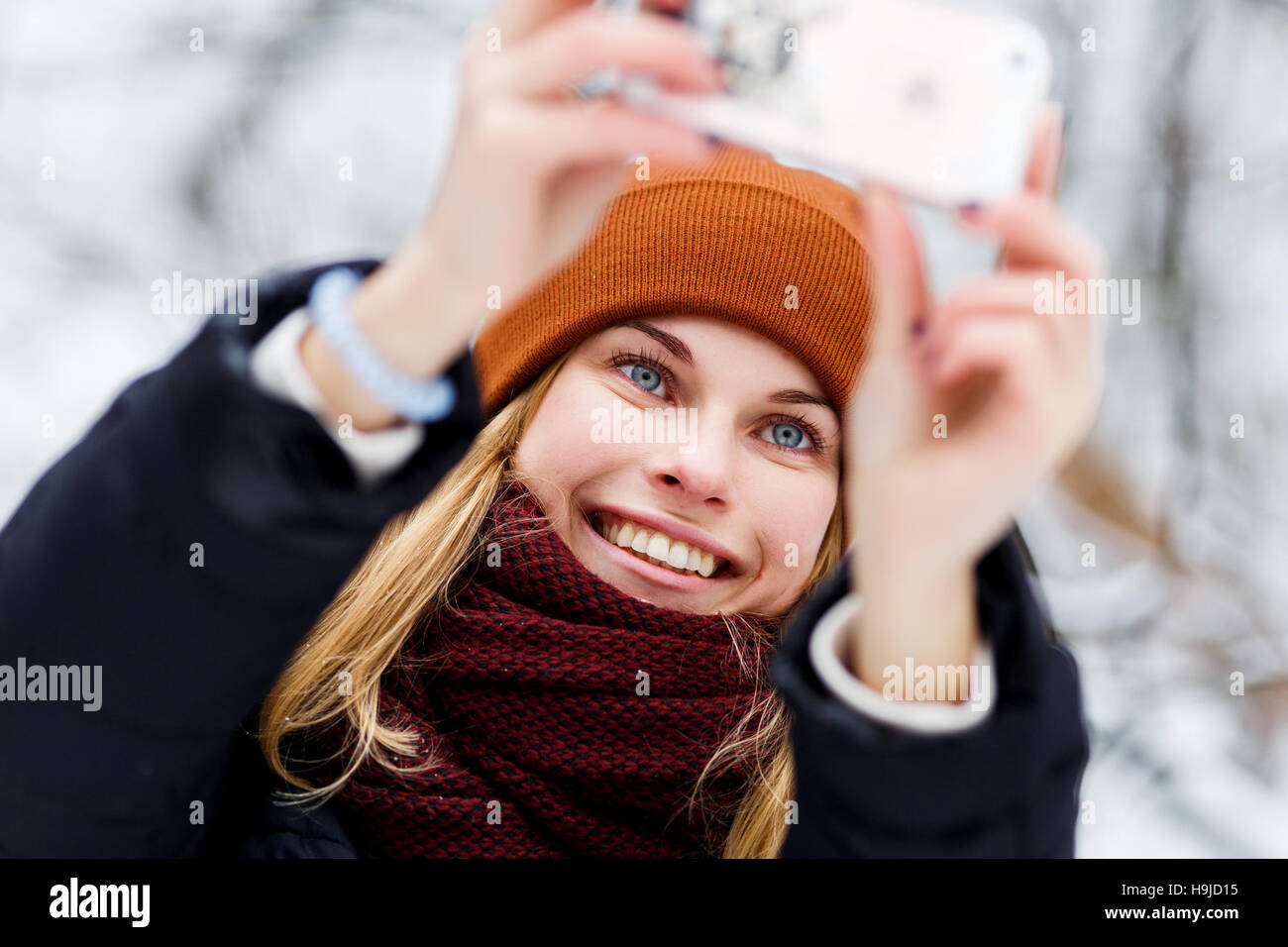 Woman in hat making selfie Stock Photo - Alamy