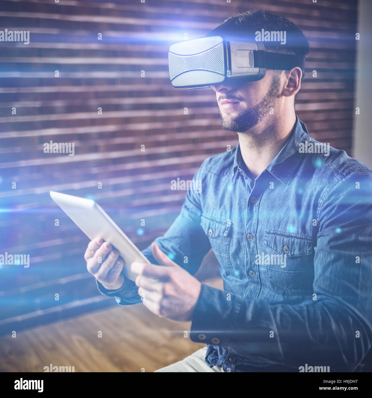 Tablet virtual hi-res stock photography and images - Alamy