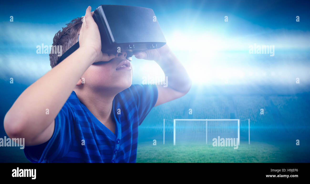 Children with green glasses hi-res stock photography and images - Alamy