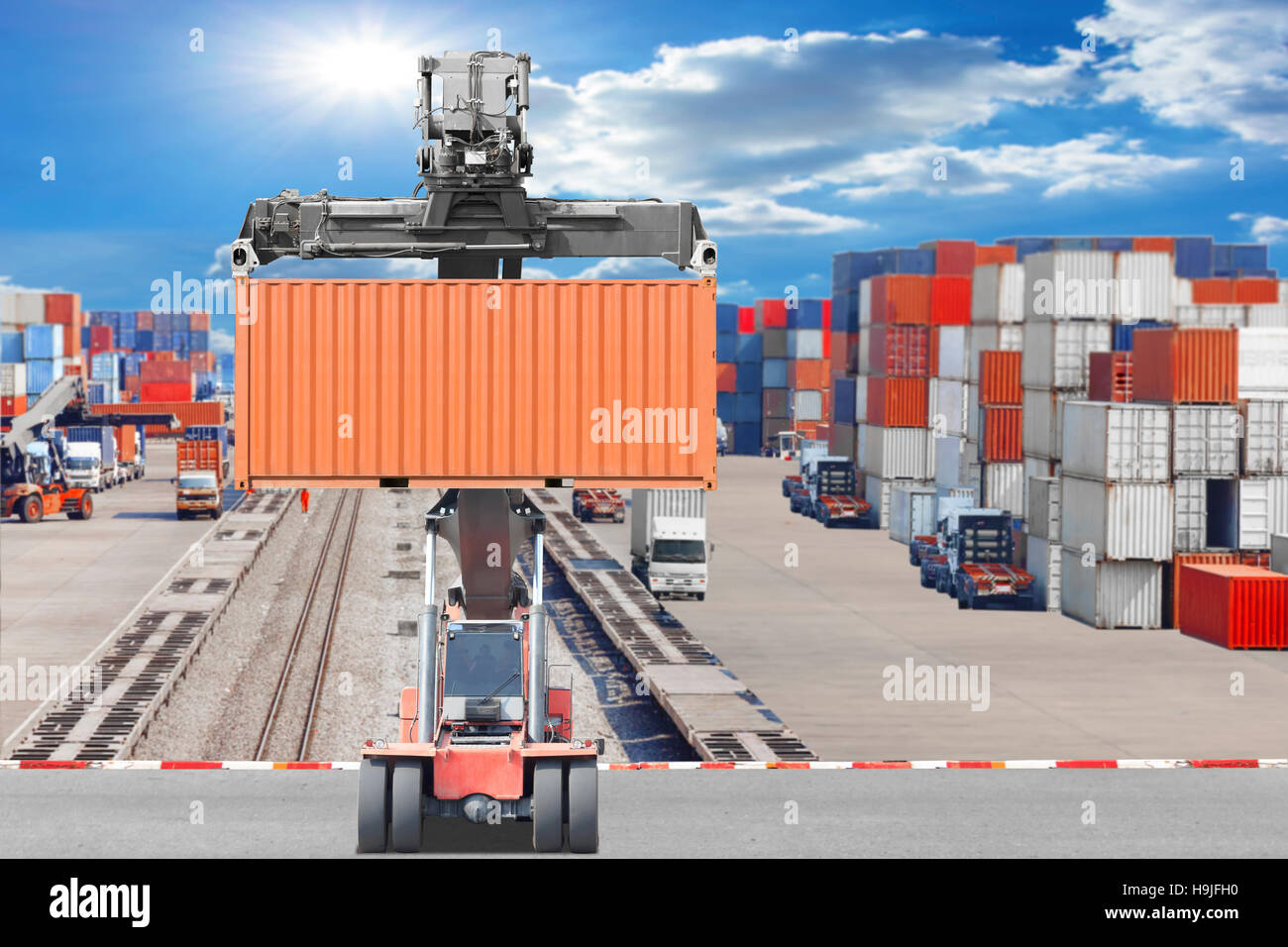 Industrial container yard forklifts hi-res stock photography and images ...