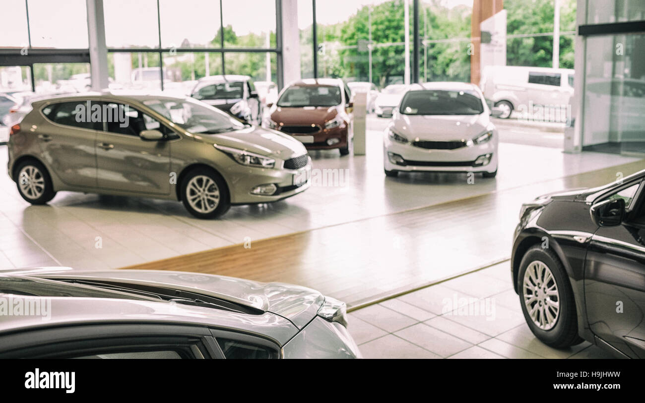 View of row new car Stock Photo - Alamy