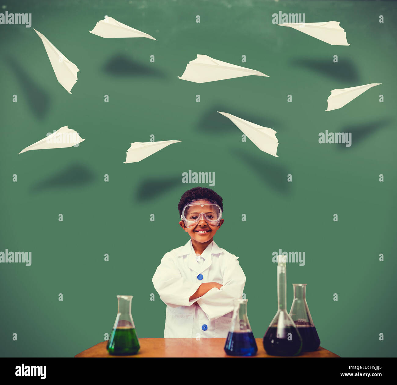 Scientist at computer at desk hi-res stock photography and images - Alamy