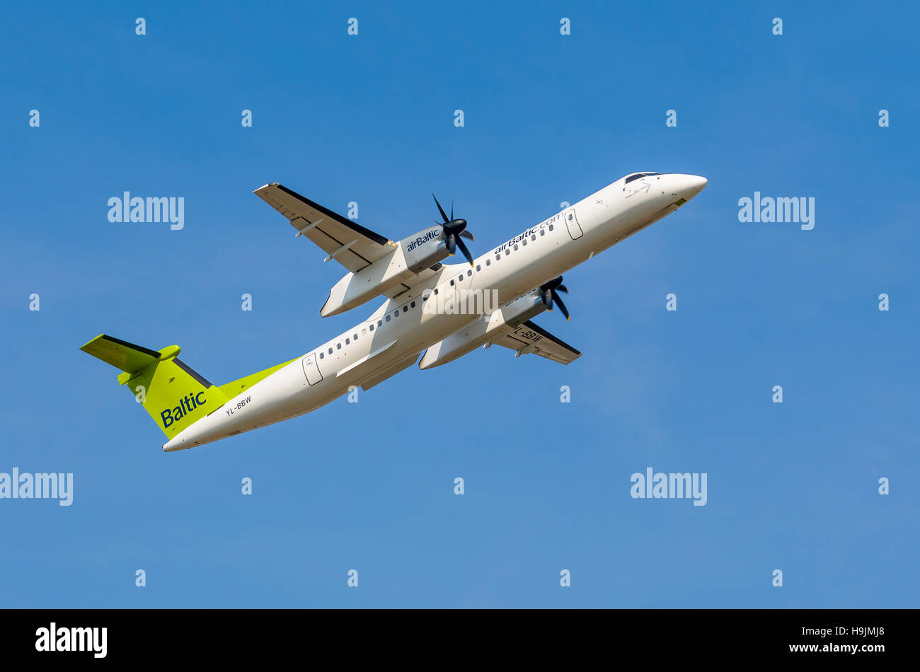 Air Baltic Airlines Boeing-747 leaving Riga International Airport ...