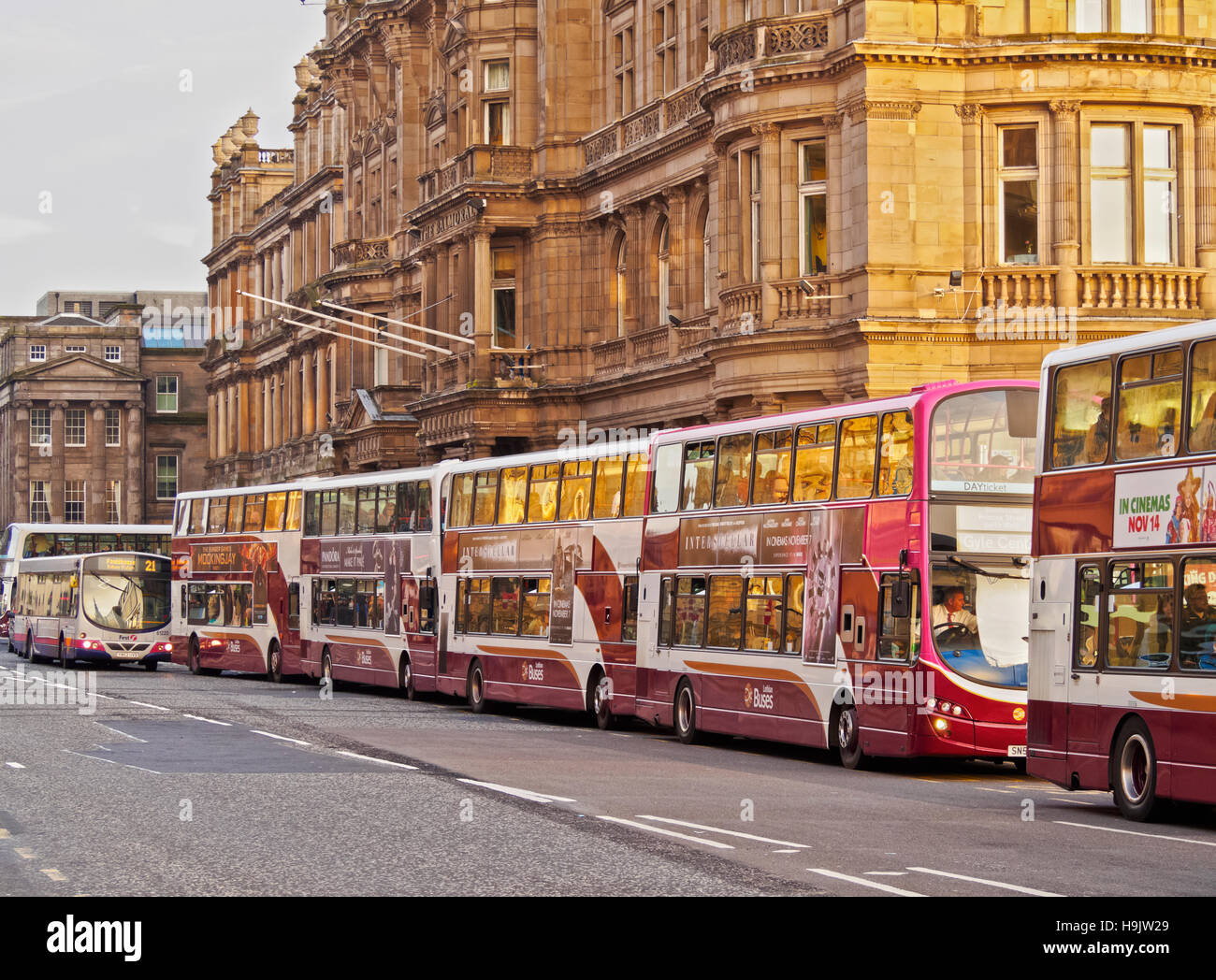 Lothian buses princes street edinburgh hi-res stock photography and ...