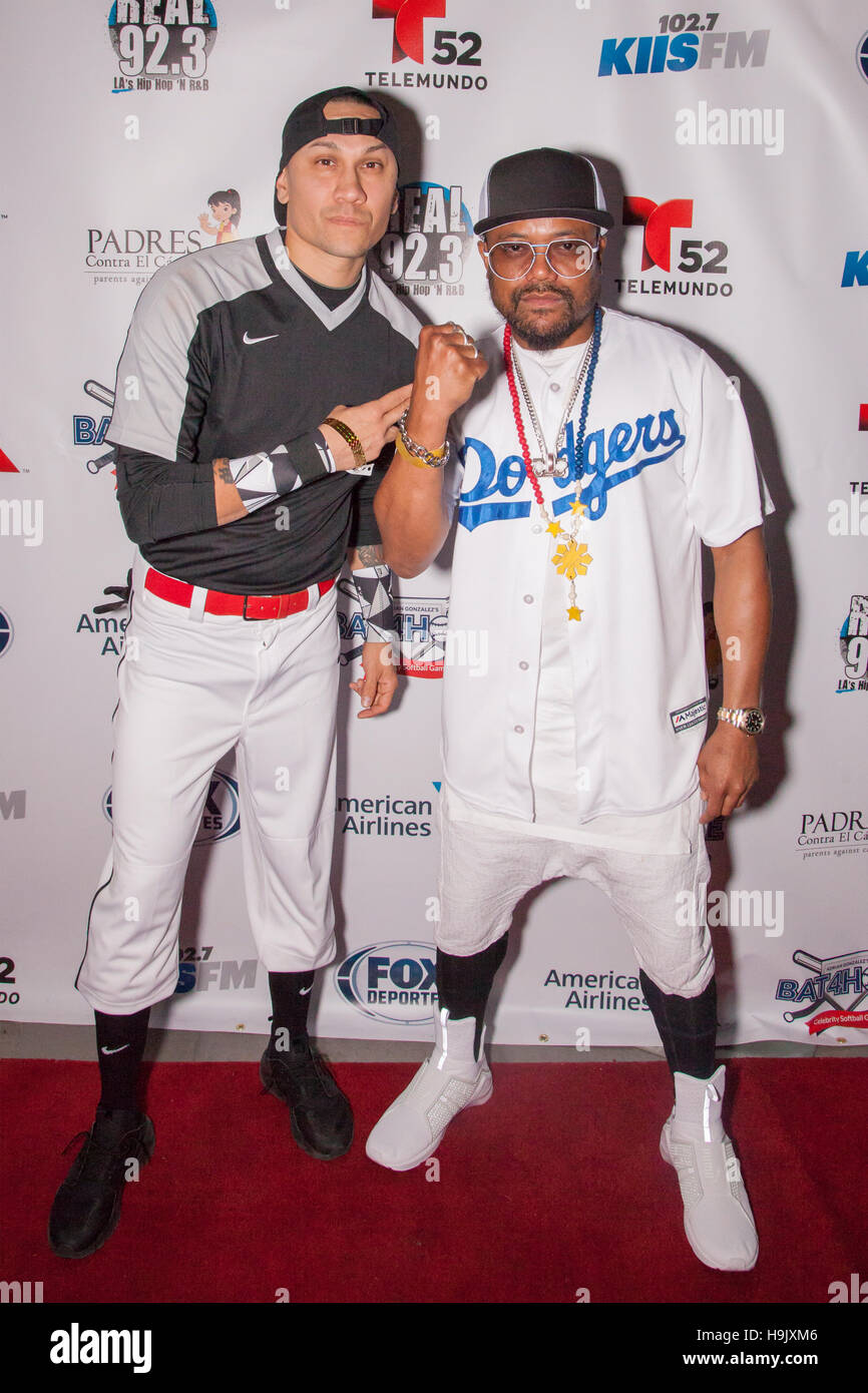 Taboo and APL.DEAP of The Black Eyed Peas attend the Red Carpet at the ...