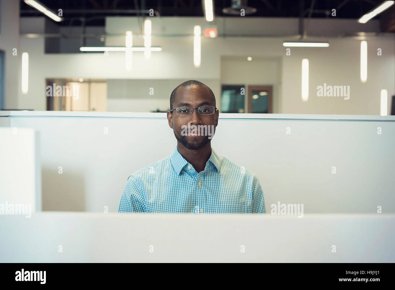 White collar worker in office, portrait Stock Photo - Alamy