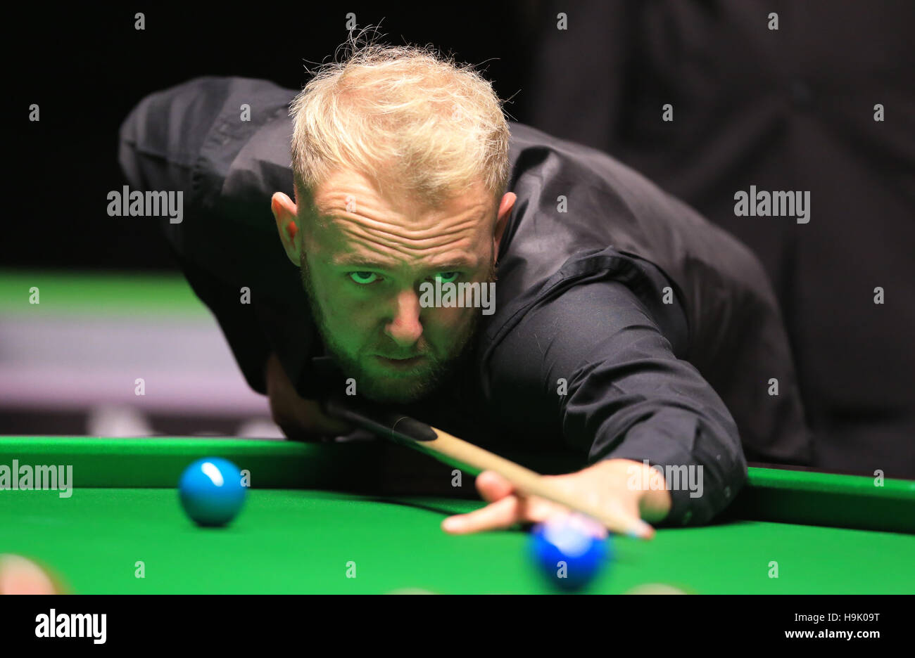 Adam duffy snooker hi-res stock photography and images - Alamy