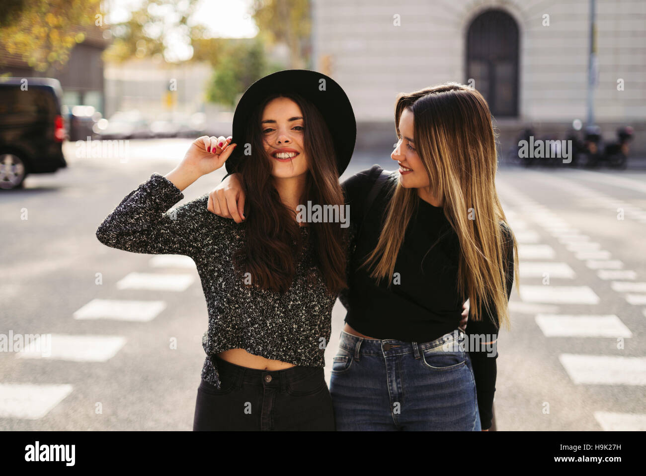 Two best friends in autumn Stock Photo - Alamy