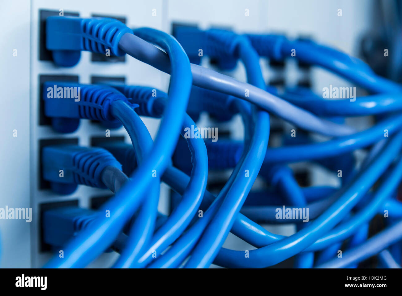Server hi-res stock photography and images - Alamy