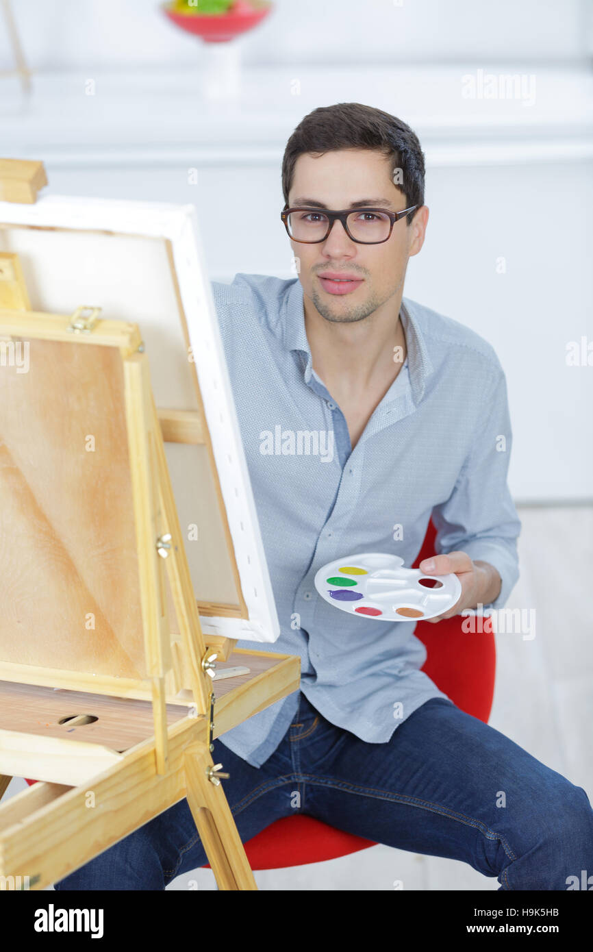 Male artist palette brush hi-res stock photography and images - Alamy